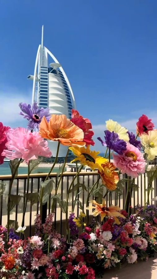 The Giant Flower Trend Dominating Dubai Events Right Now